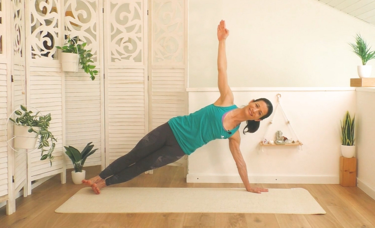 Vitalità dai Fianchi – Yoga Flow